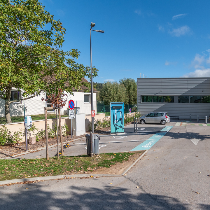 EVzen station de recharge - Borne de recharge, Grande Rue, 71640 ...